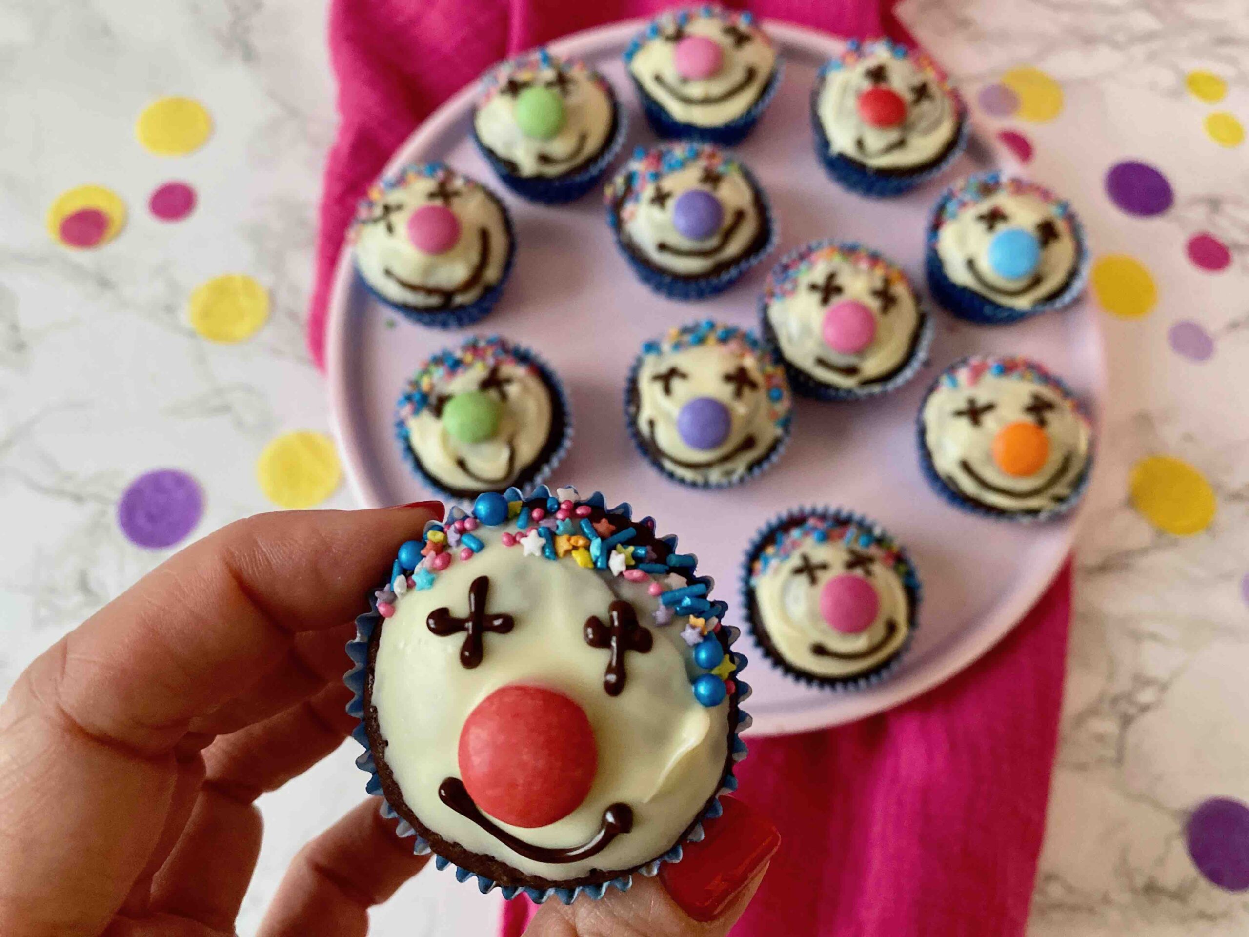 Freche Mini-Clownmuffins - Backen mit Minis